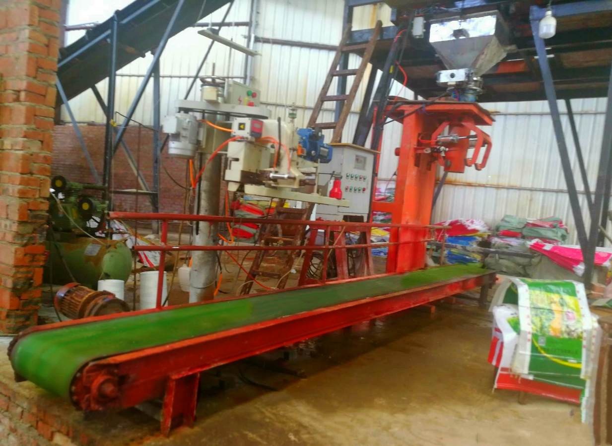 Automatic Packaging Machine For Compound Fertilizer - Bincen